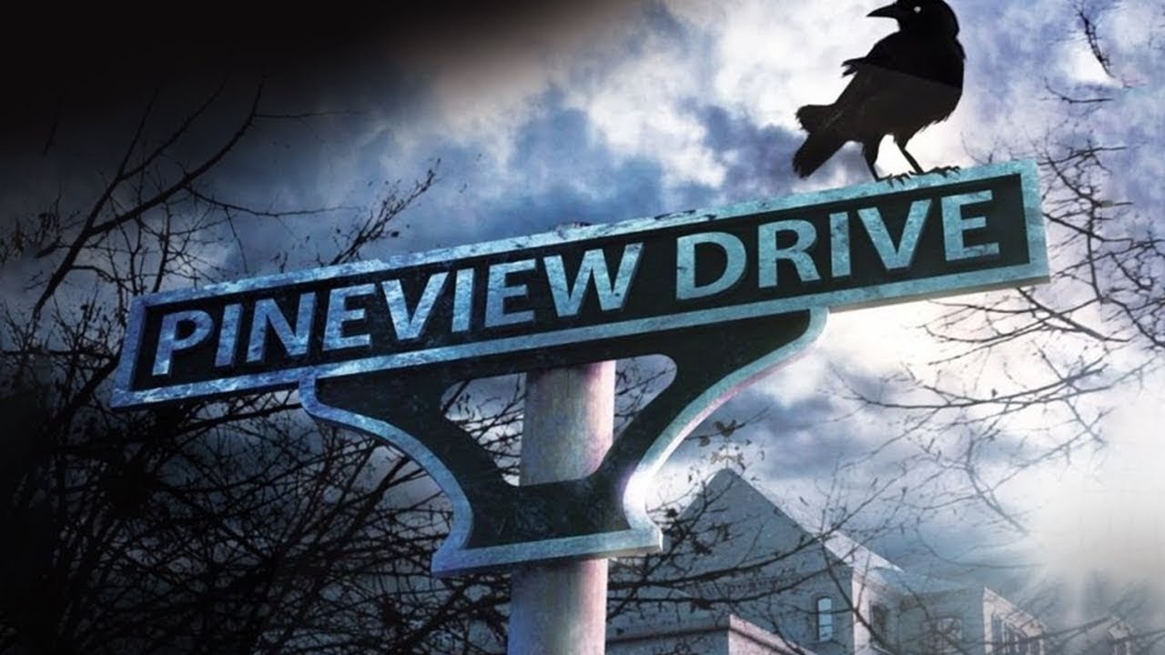 Pineview Drive - Folge 1 - Das hintere Arbeitszimmer - YouTube
