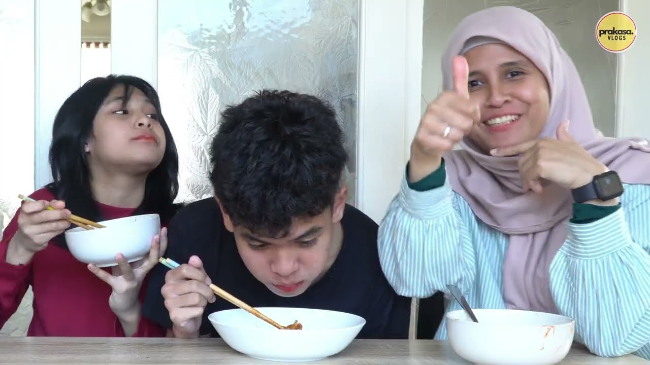 Q&A My Family My Samyang Challenge! - YouTube