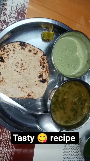 bthuaa rayat palak ka sagh tasty recipe 😋 like share subscribe kare 🙏 ...