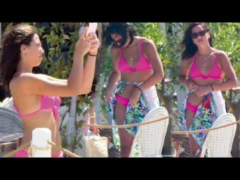 Zehra Çilingiroğlu plajda bikinili görüntülendi