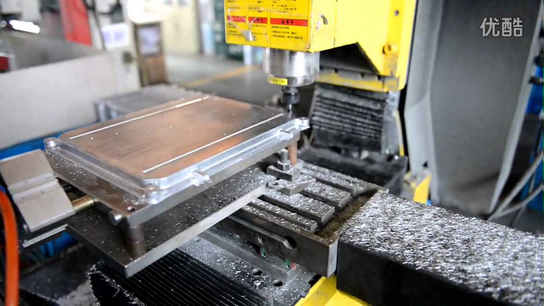 SYIL 5 Small CNC Mills in Industrial Machining (1) - YouTube