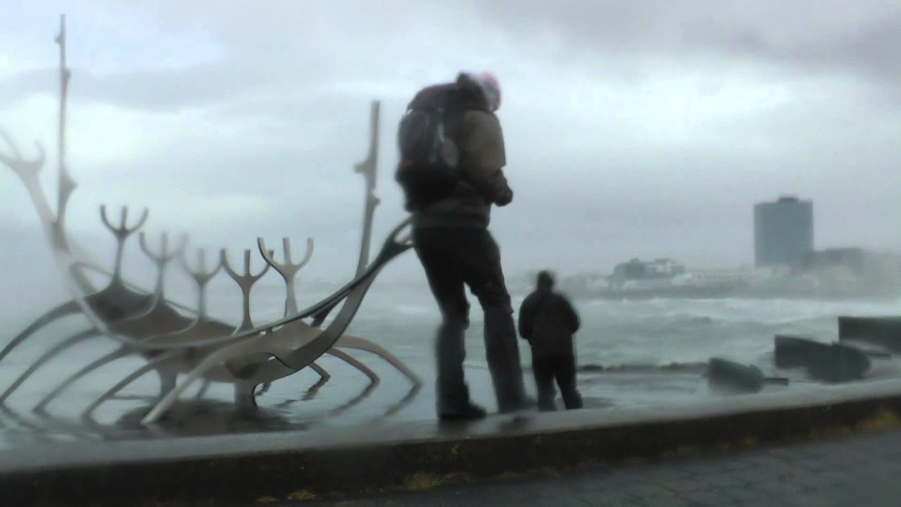Crazy Wind Storm 70 m/s 150 mph in Reykjavik Iceland - YouTube