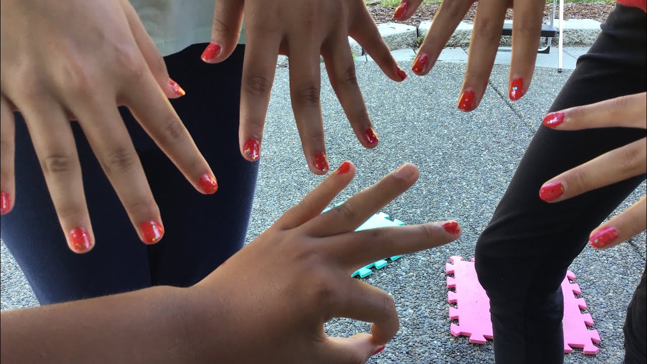 Red fingers - YouTube