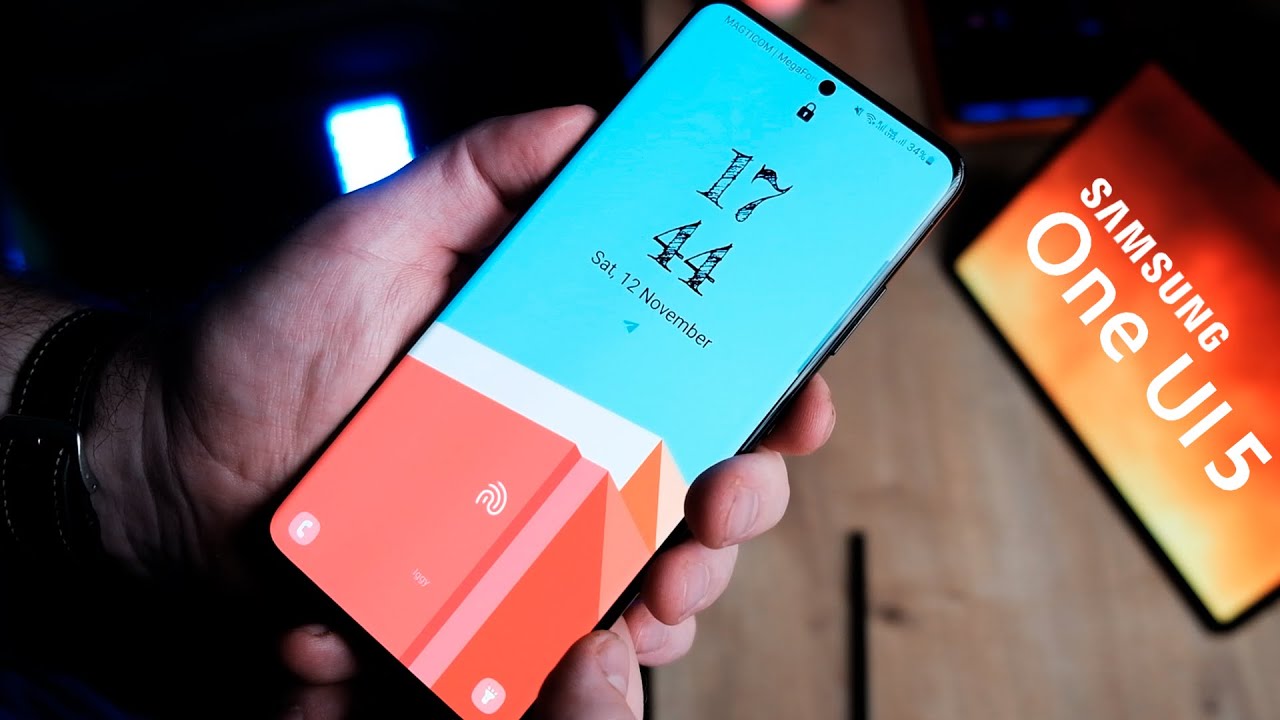 One UI 5.0 - New custom lock screen options - YouTube