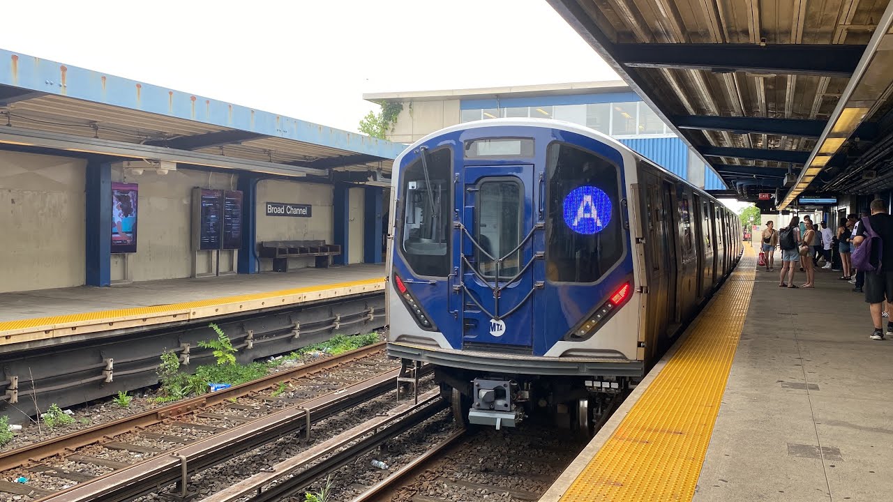 R211/R179 A & Rockaway Shuttle action at Broad Channel + R142A ...