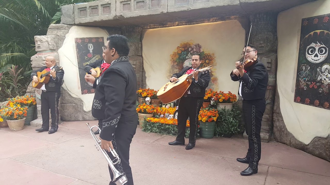 Remember Me from Coco performance at Disney Epcot - YouTube