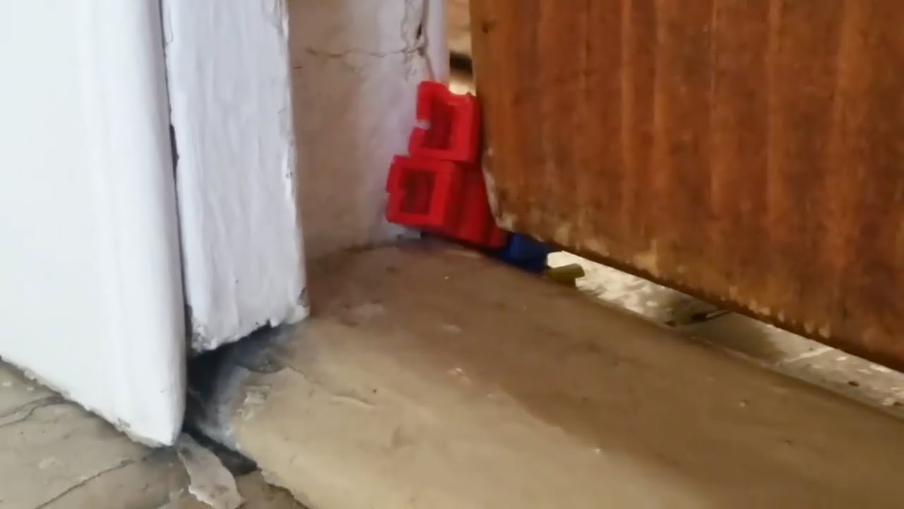 How to Destroy a LEGO Minifigure - YouTube