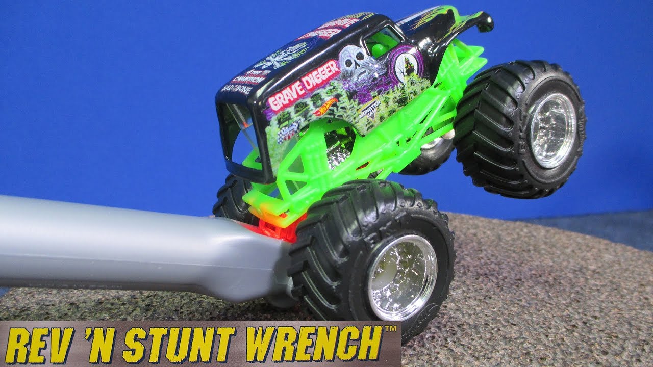 Monster Jam Rev 'N Stunt Wrench, New For 2018 with Grave Digger Monster ...