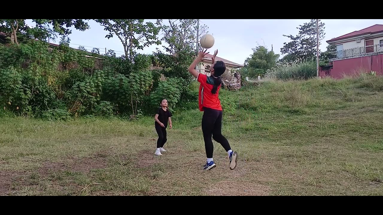 VOLLEYBALL PRACTICE. ..BASIC BALL RECEIVING - YouTube