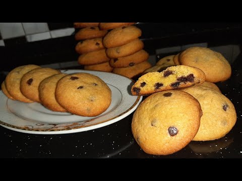 Şokoladlı peçenye. Hələ bu qədər ləzzətli peçenye yeməmişdim😋 /// STARBUCKS...🤩///Kurabiye...