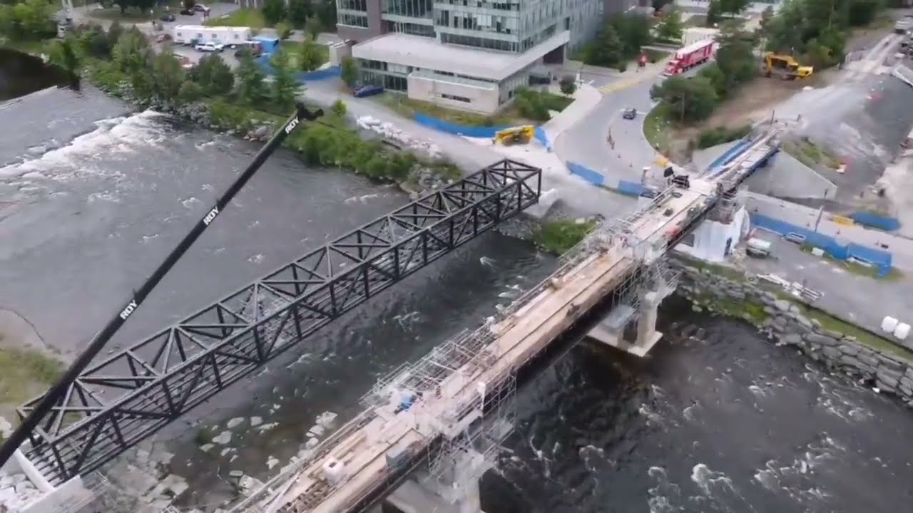 Line 2 LRT construction progress Walkley - University - Carling Station ...