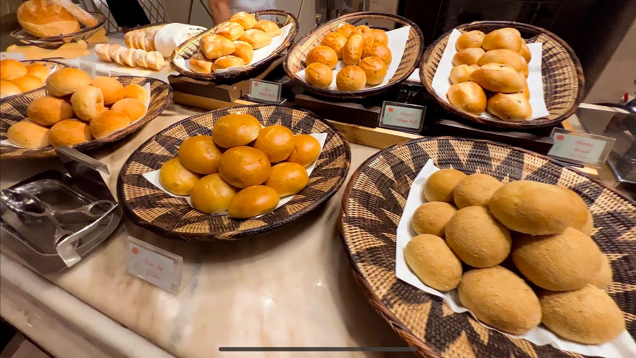 Food and Travel | Complimentary Breakfast Buffet at Medley Buffet ...