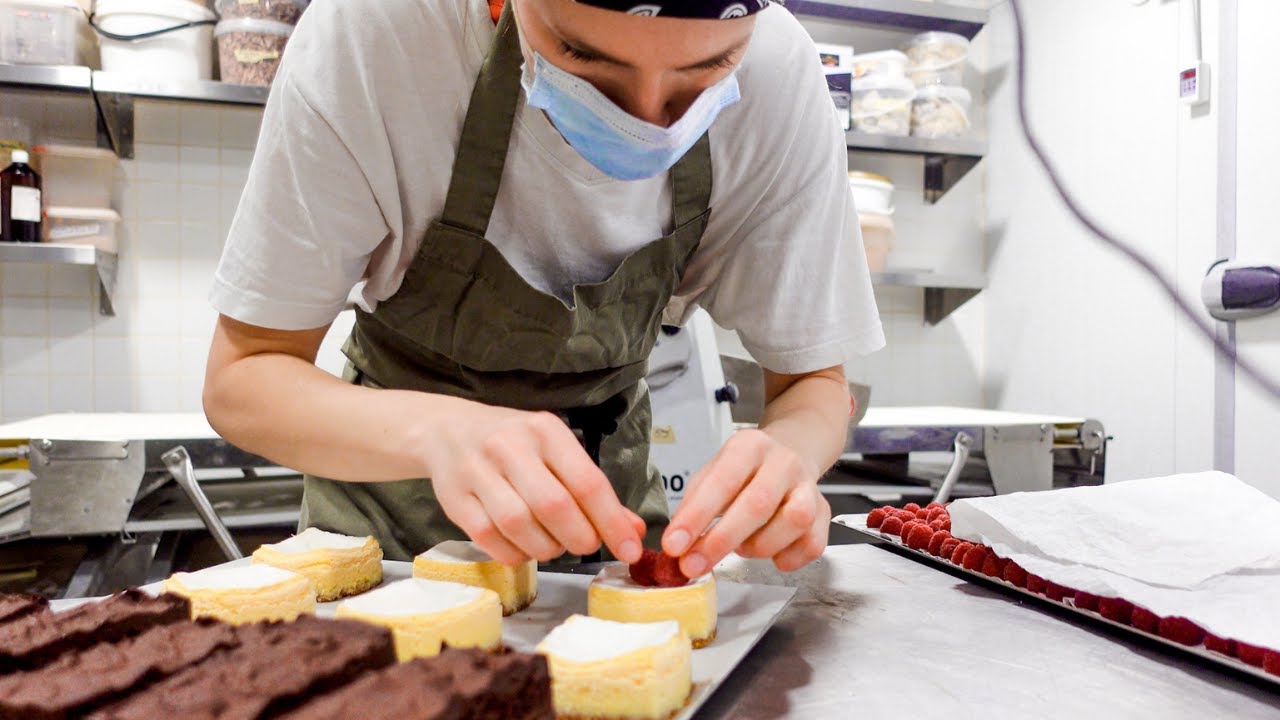 A New Day In the Life Of A Baker | Madrid - YouTube