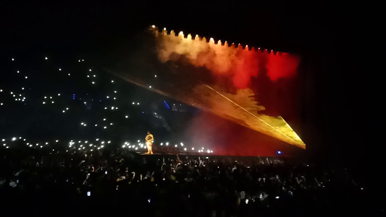 Post Malone Perth Sings SunFlower Also My First Concert 26/4/2019 - YouTube