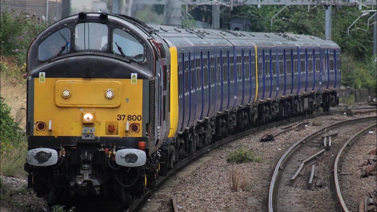 Class 37 pulling into Stratford while dragging class 322 & 321/9 to ...