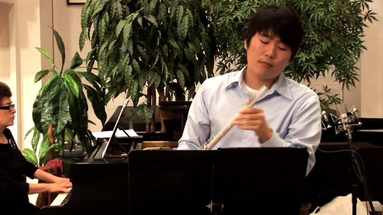 Opus 4 Studios: Fred Kim, flute - Concerto for Flute, Op. 39 Mv't. I ...