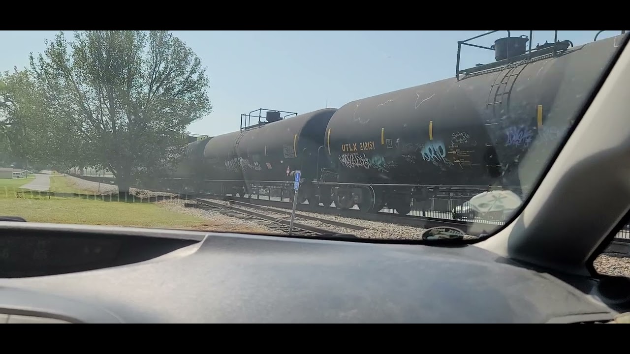 We caught a good one, GO MOM AND RAY#train #railfan #autism - YouTube