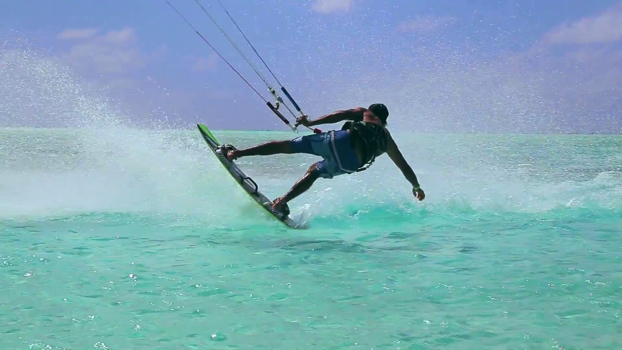 Kitesurfing in the Cook Islands - YouTube
