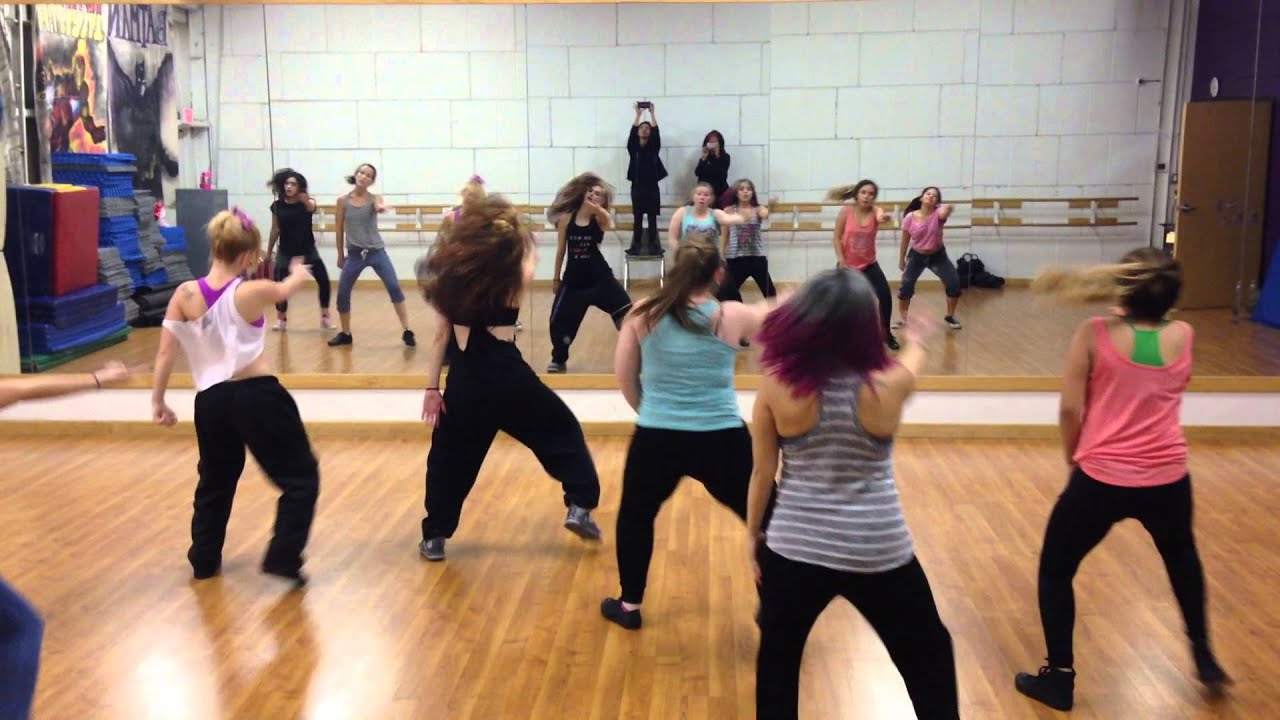 Ciara Pretty Girl Swag HIP HOP w/Deidre Michelle - YouTube