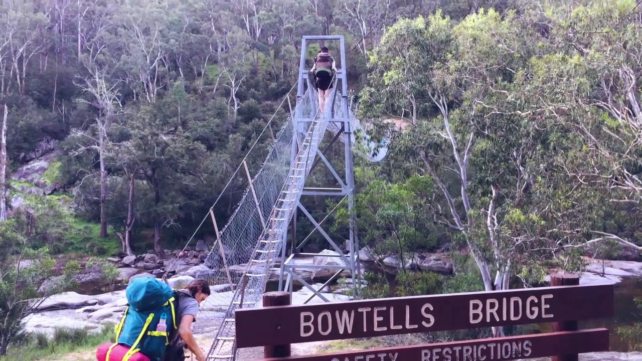 Walking the Six Foot Track - NSW, Australia - YouTube