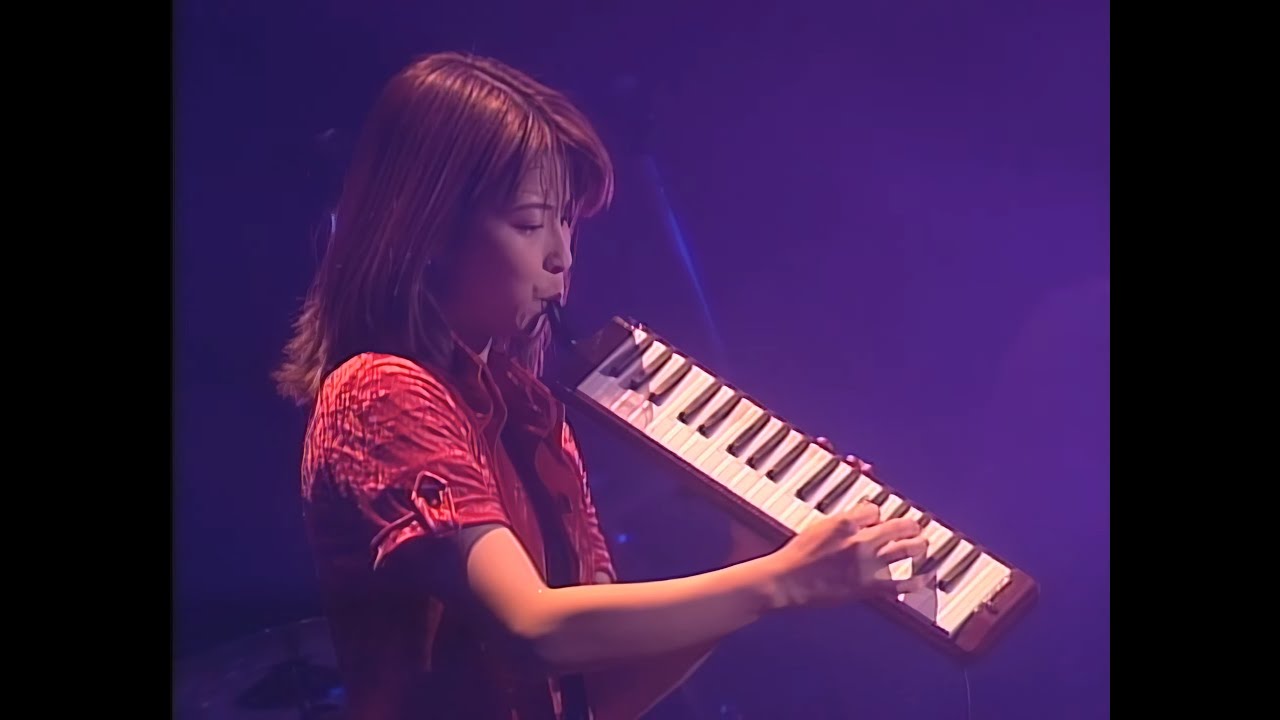 Chisato Moritaka 1997 Peachberry Show / Tony Slavin (4K) - YouTube