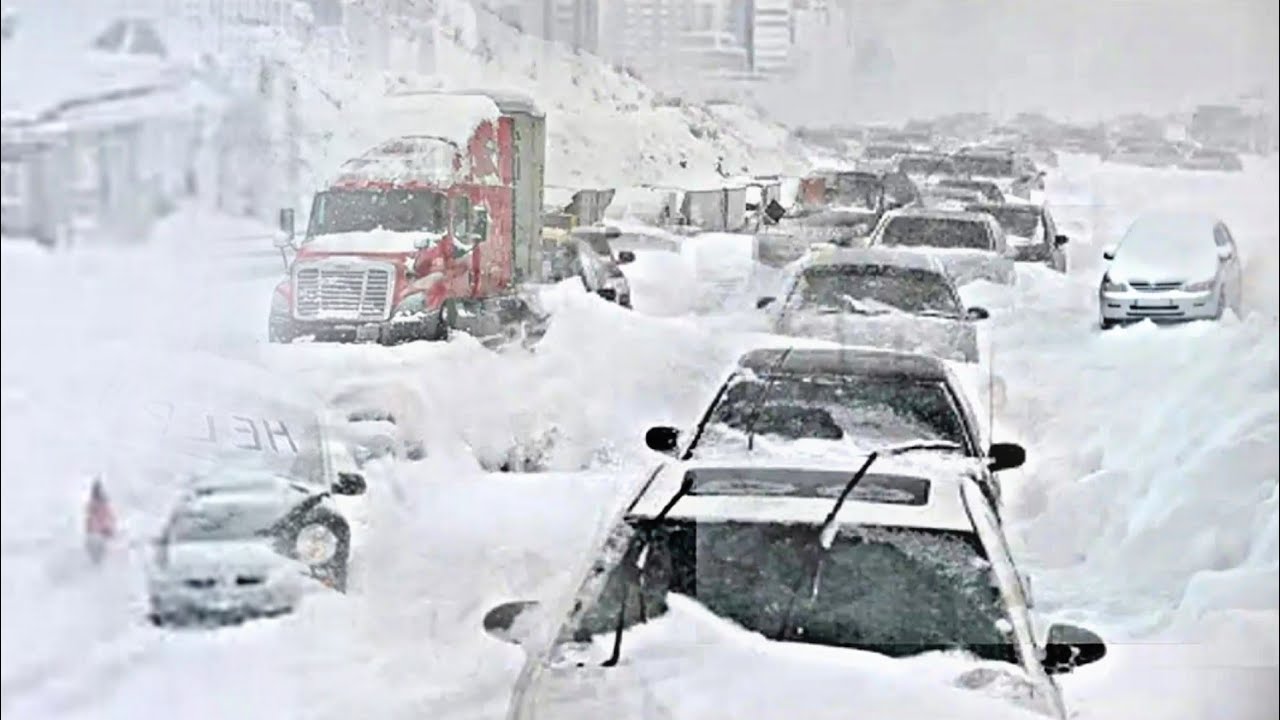 Canada is freezing right now, a massive snowstorm engulfs Ontario's ...