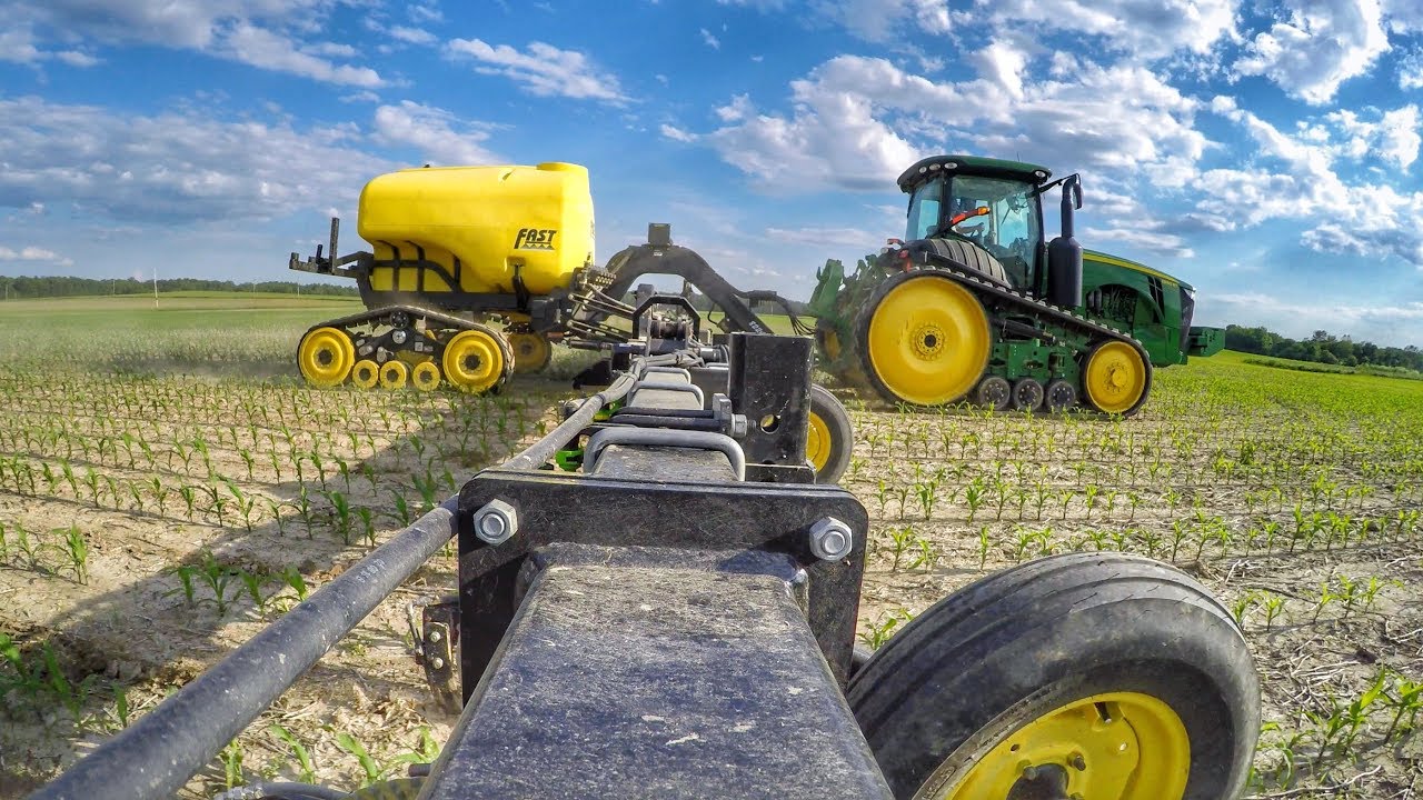 Side Dressing Corn 2017 | Poynter Family Farms - YouTube