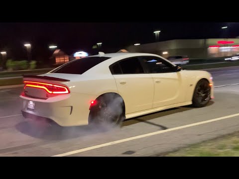 TRACKHAWKS AND MUSCLE CARS GO CRAZY LEAVING MEET!!!💯💯 Loud V8’s🔥 - YouTube