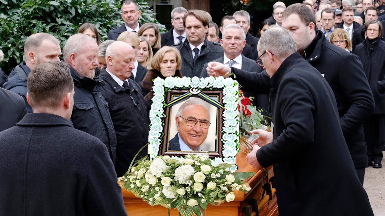 I funerali di Pippo Baudo: sono venuti per salutare l'ex stella. - YouTube