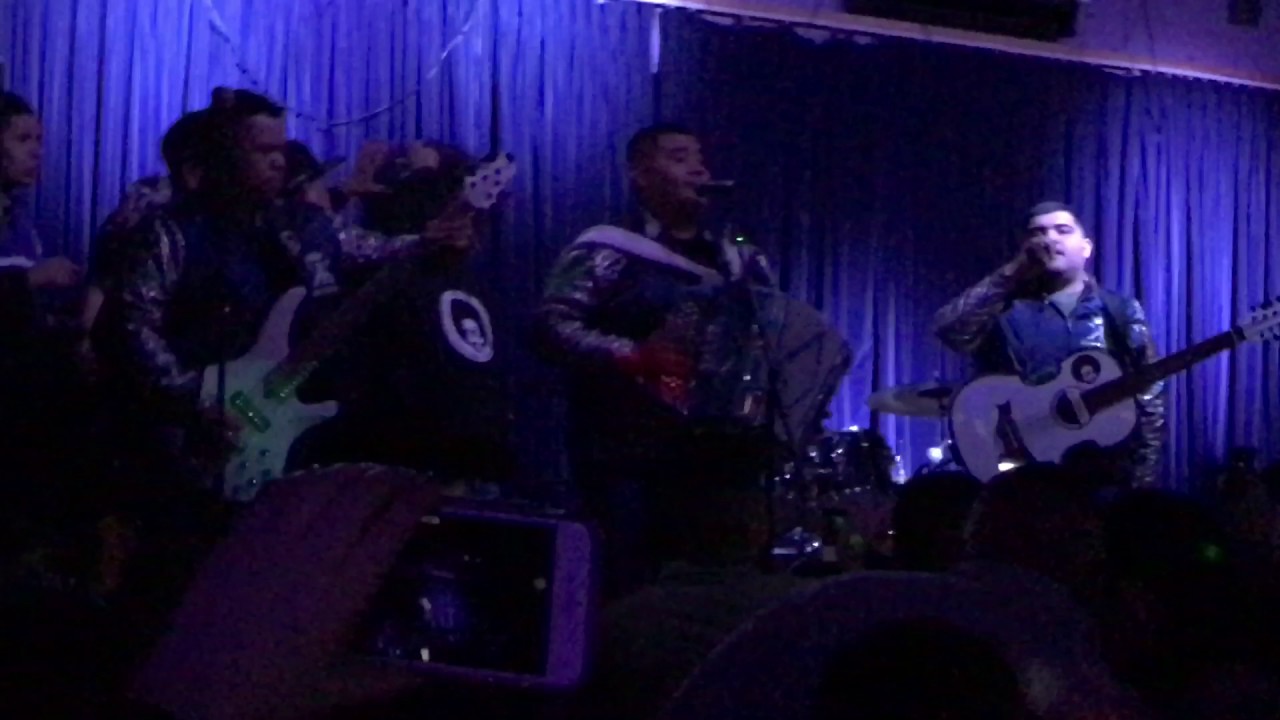 Legado 7 CHICAGO en vivo - YouTube