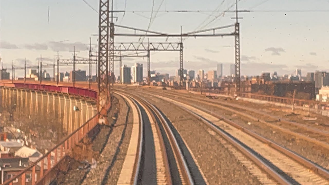Amtrak NE Regional #85 Rear view Ride on the Hell Gate Bridge Line ...
