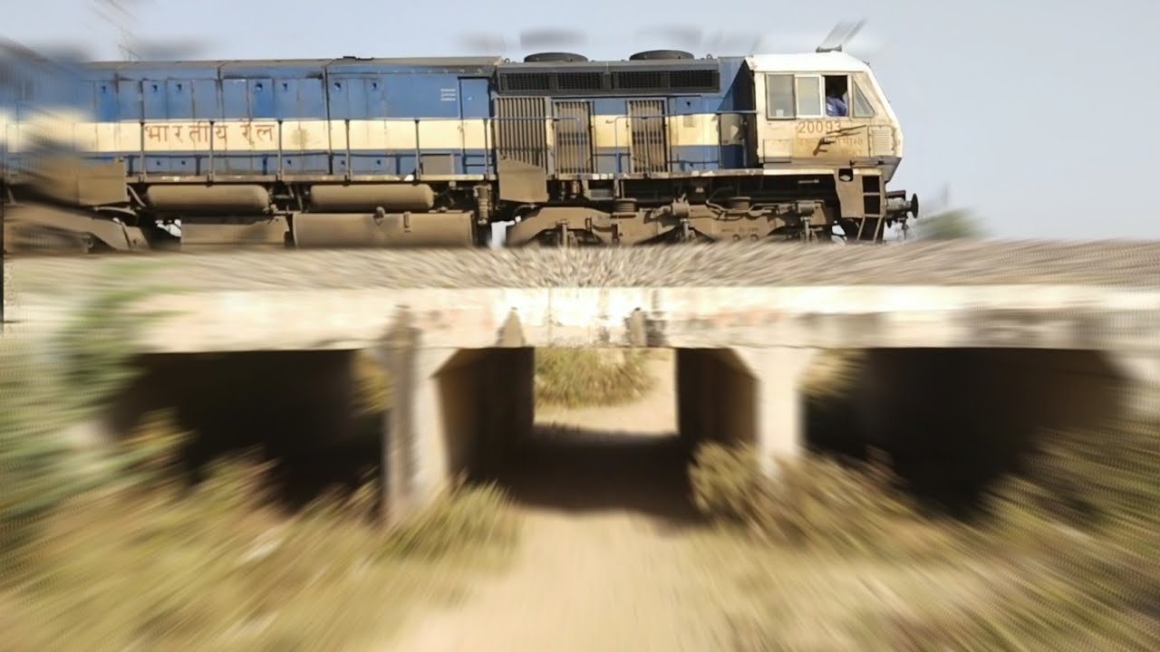 NWR : The Union of Diesel and Electric Locomotives ! - YouTube