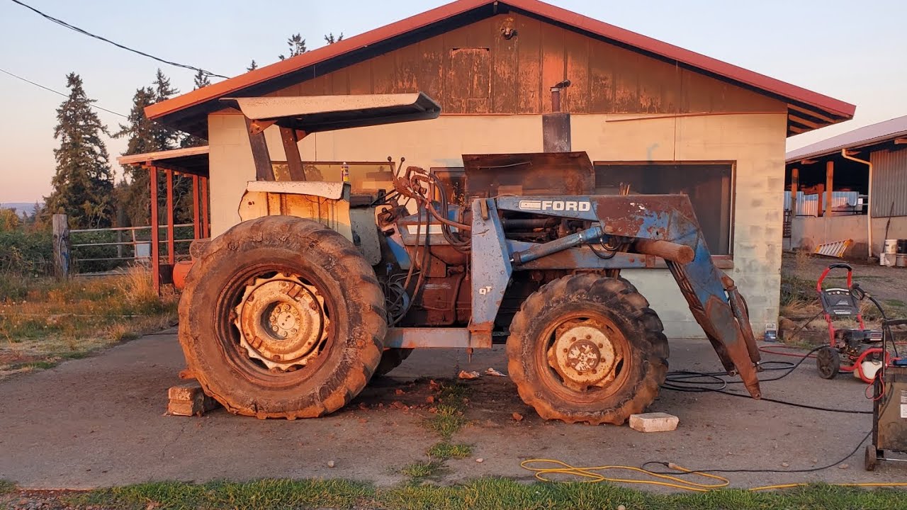 classic ford tractor barn find 7610 4x4 with 777f loader - YouTube