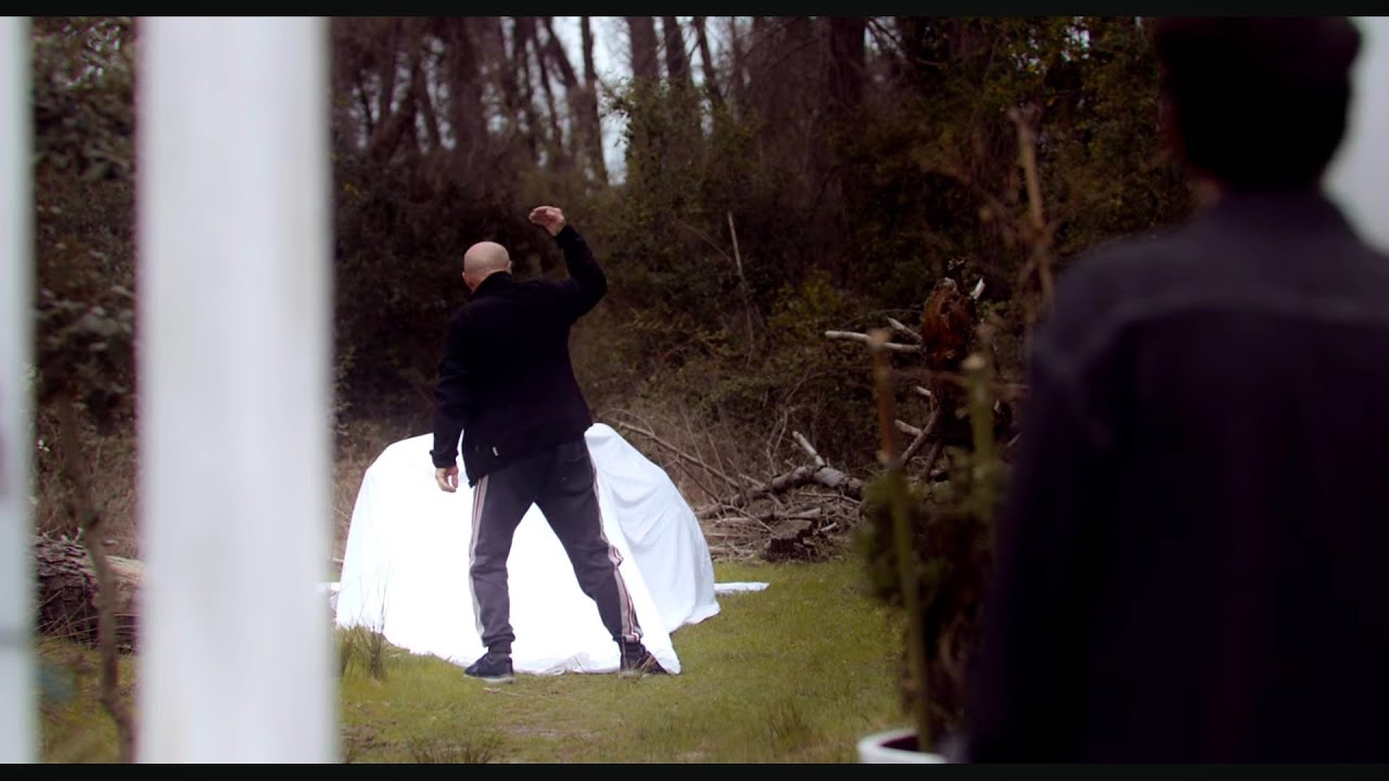 Dena Barrett - Kora dorme (Visual) - YouTube