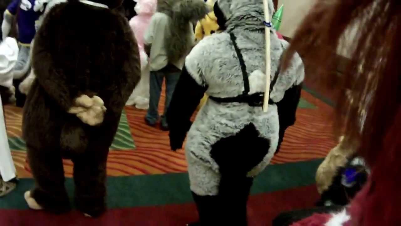 Rainfurest 2013 fursuit parade pov - YouTube