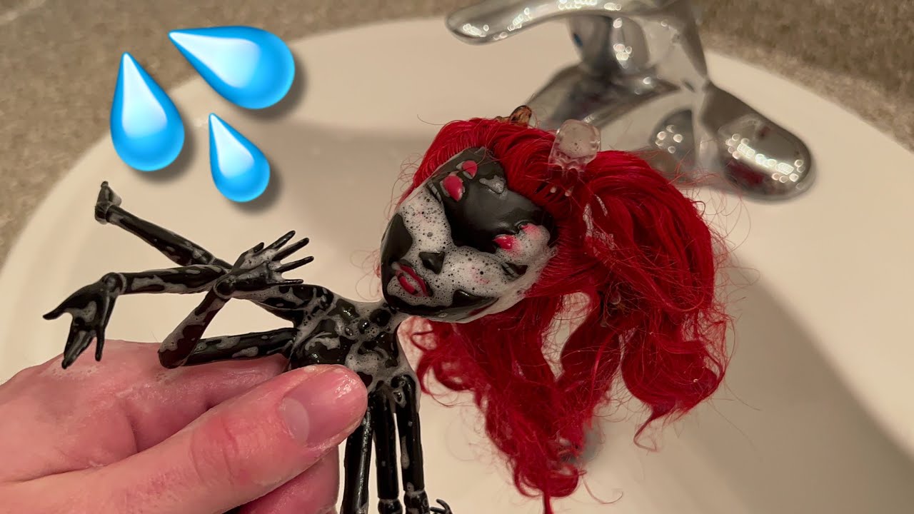 Monster High Webarella doll restoration/Transformation! | Zombiexcorn ...