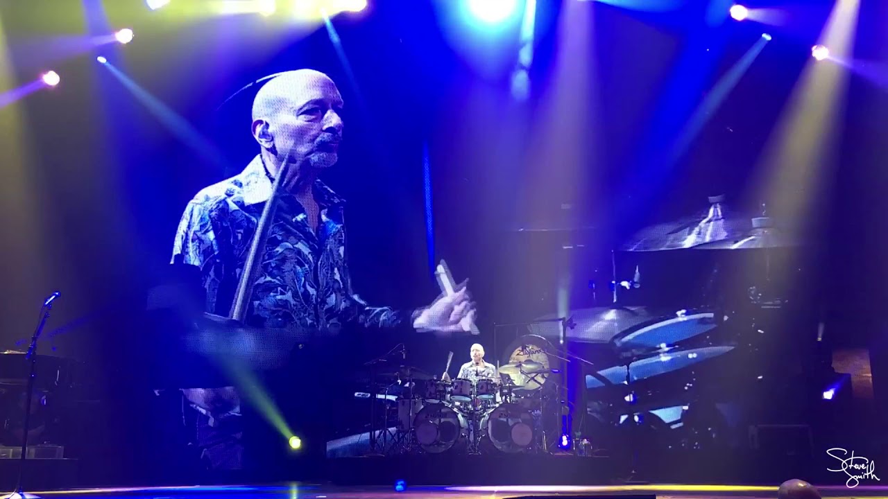 Steve Smith Drum Solo with Journey: Newark, 2018 - YouTube