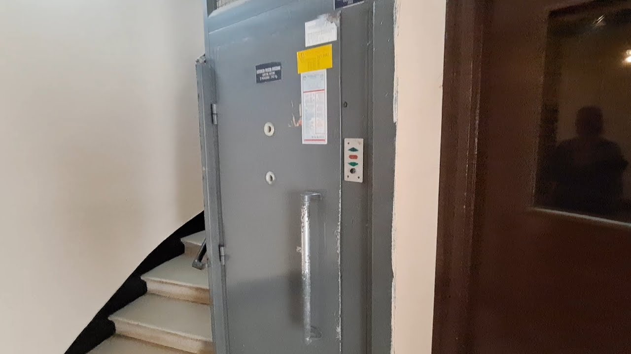 Vintage IFMA traction elevator @ Strada Teodor Ștefănescu 8, Bucharest ...