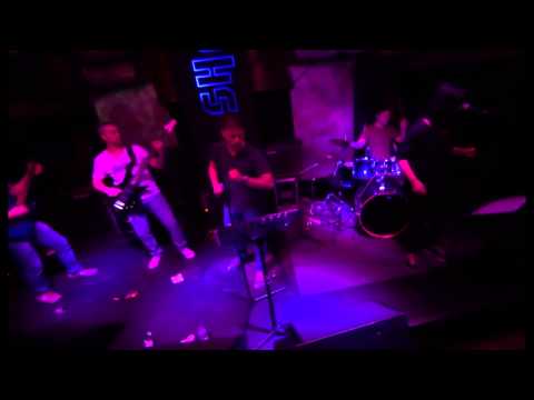 Little Black Submarines by Suhulet @Shaft