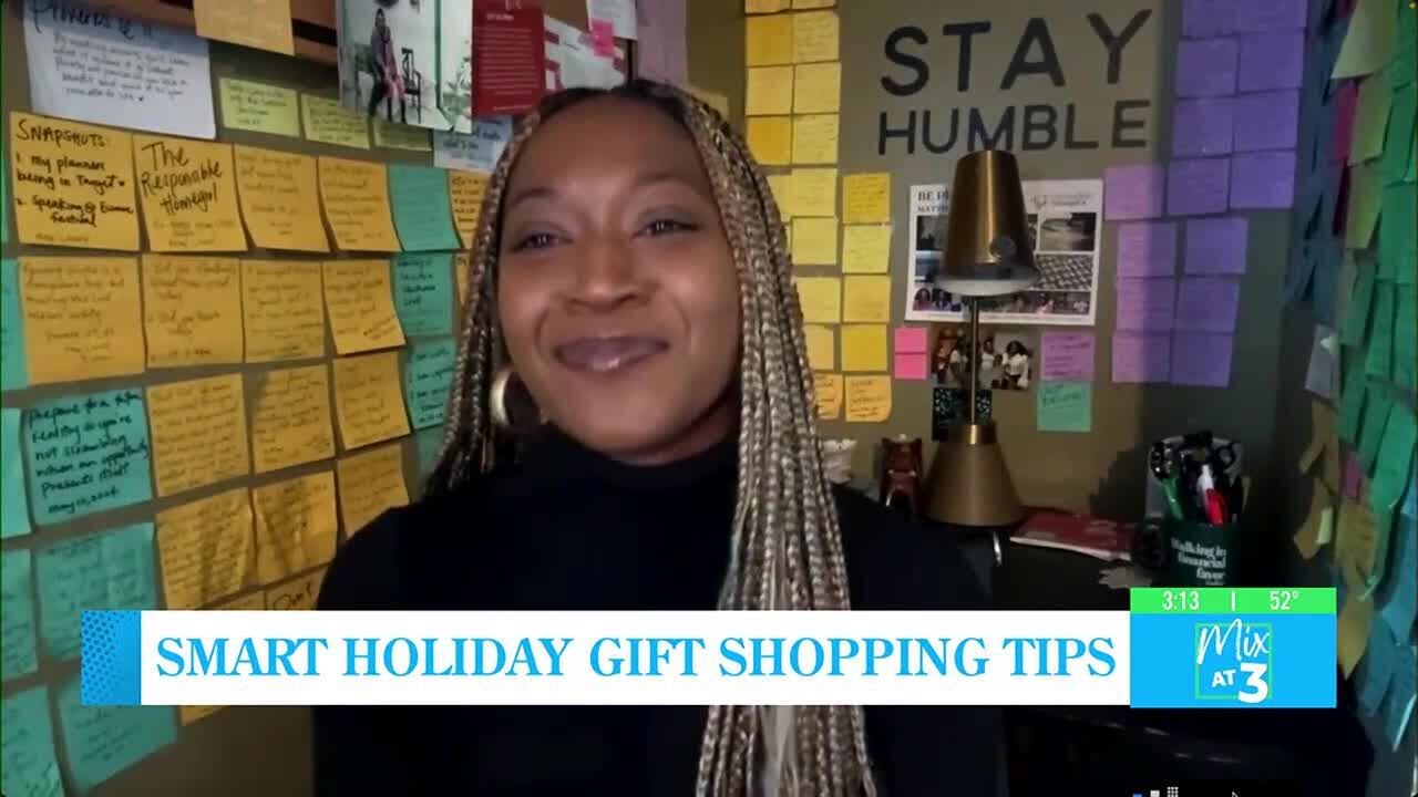 Smart Holiday Gift Shopping Tips - YouTube