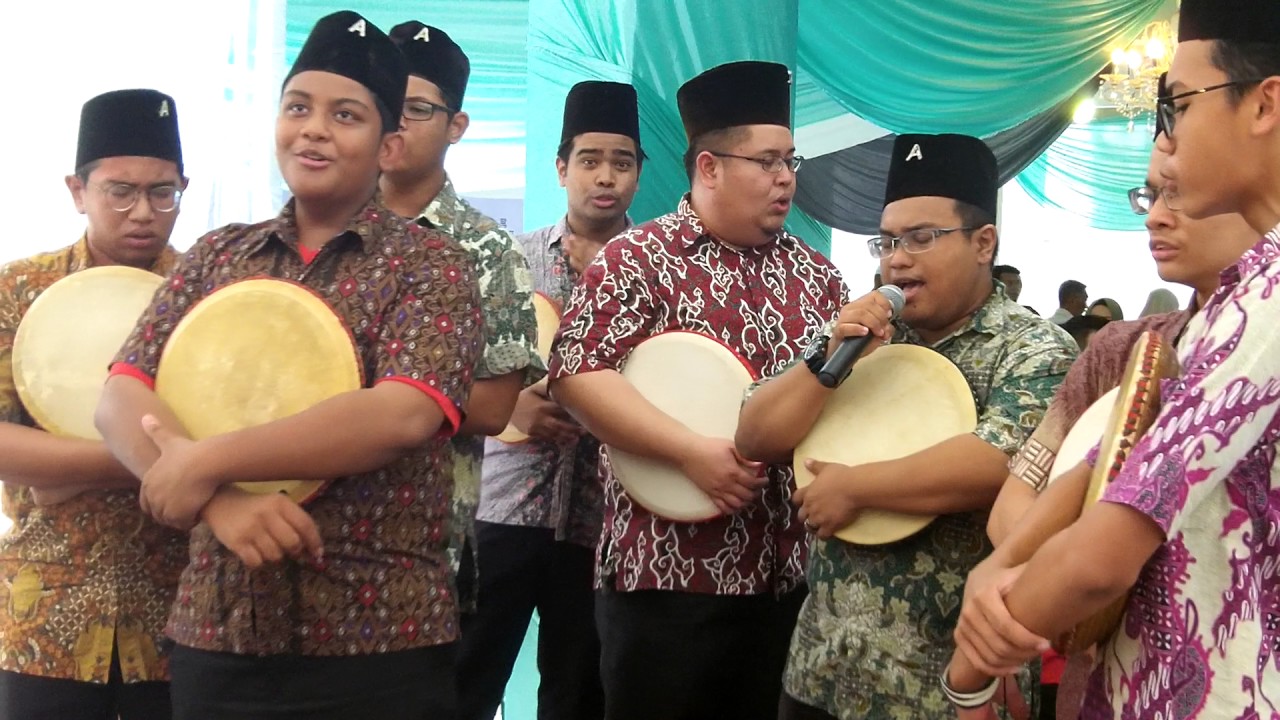 Kompang AKRAB - Selawat (MarsilingRise)090417 - YouTube