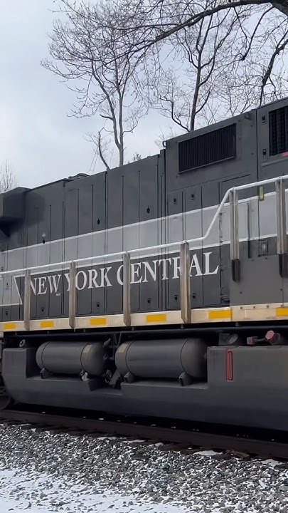 CSX 1853 NEW YORK CENTRAL HERITAGE UNIT - YouTube