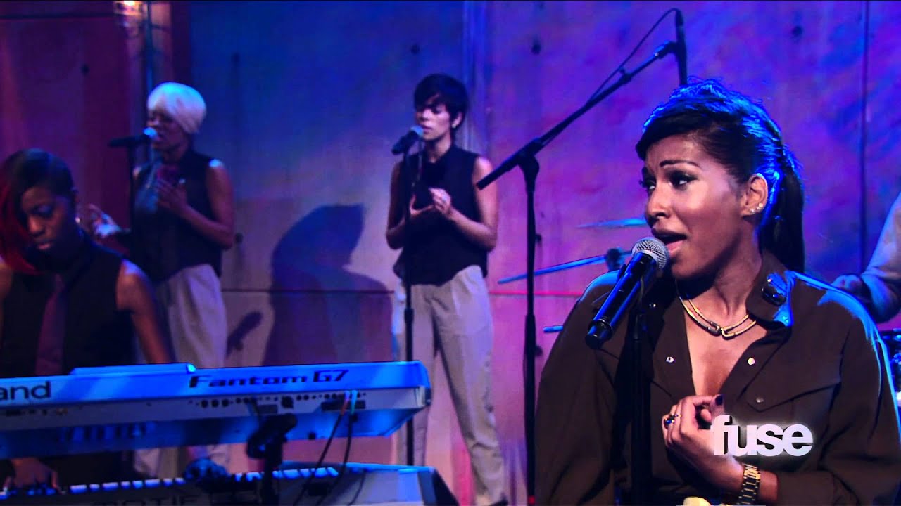 Melanie Fiona "4 AM" (Live @ Fuse Studios) - YouTube