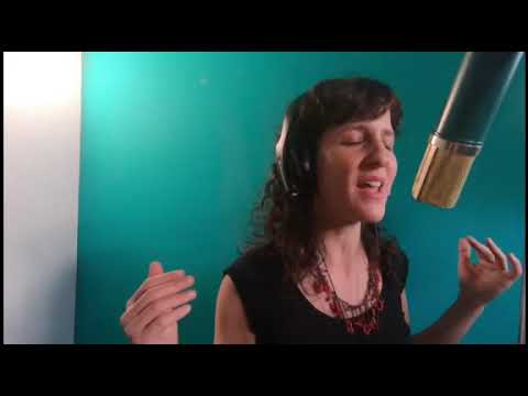 Maga Falcoff & Kenneth Saravia: Sonreía (Chabuca Granda) () - YouTube