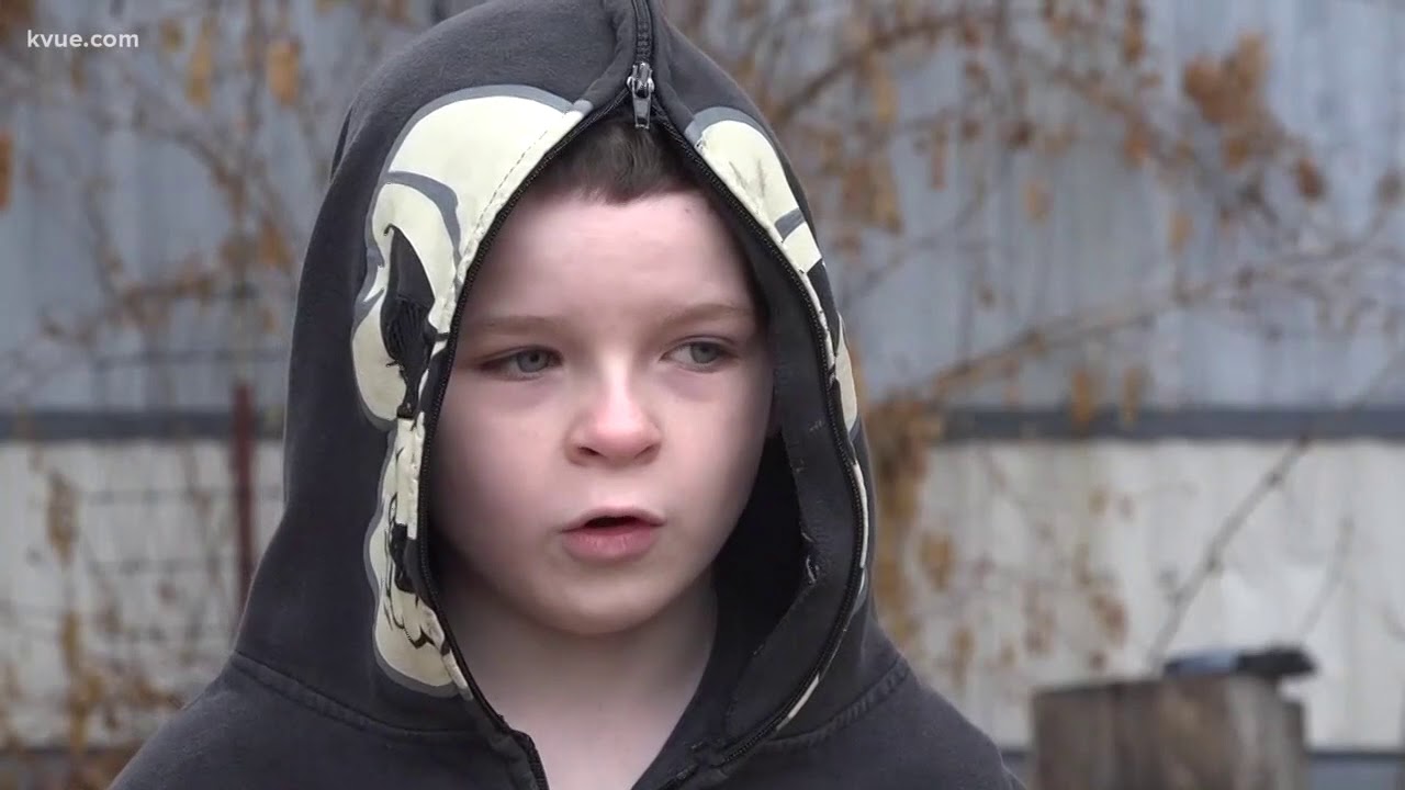 La Grange, TX students stop runaway school bus - YouTube