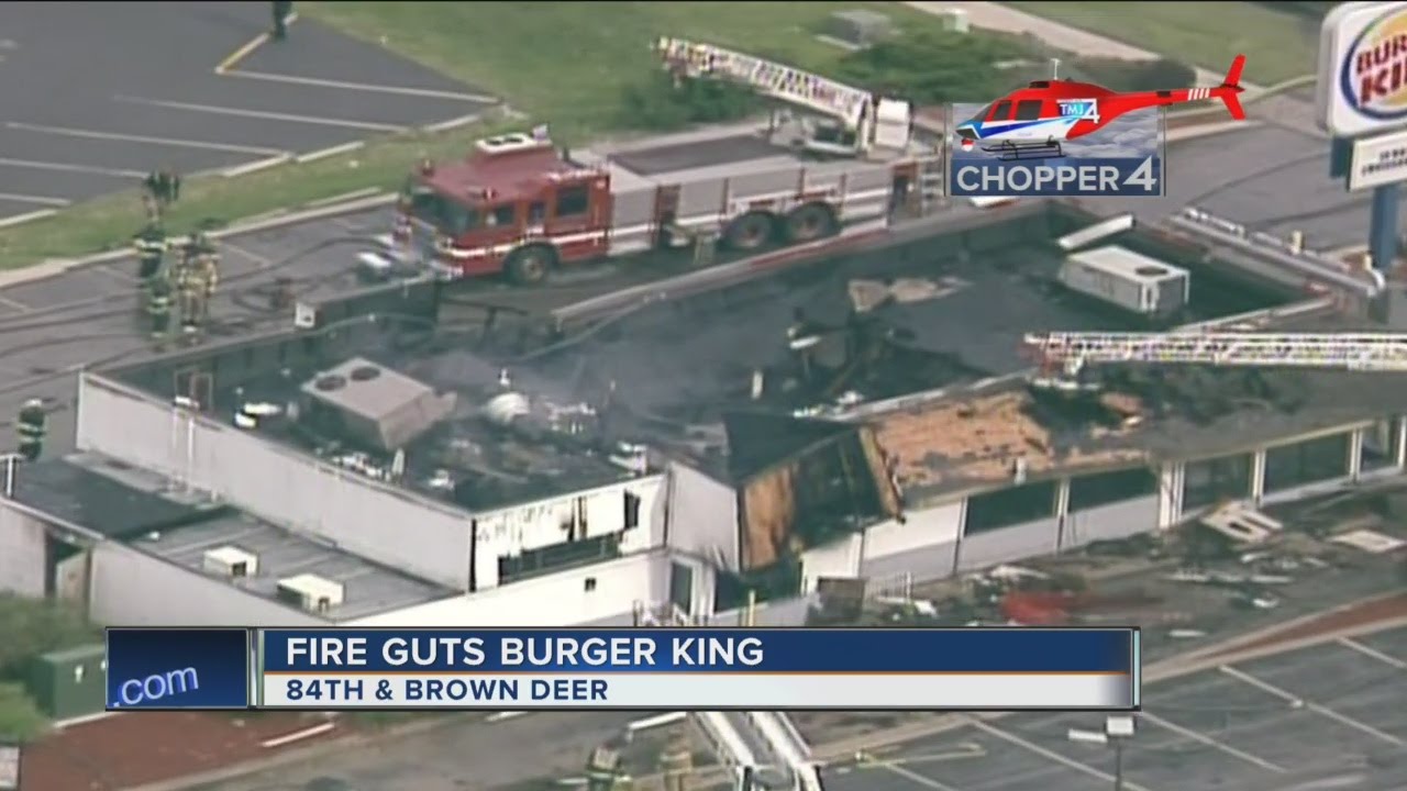 Fire destroys Burger King in Milwaukee - YouTube