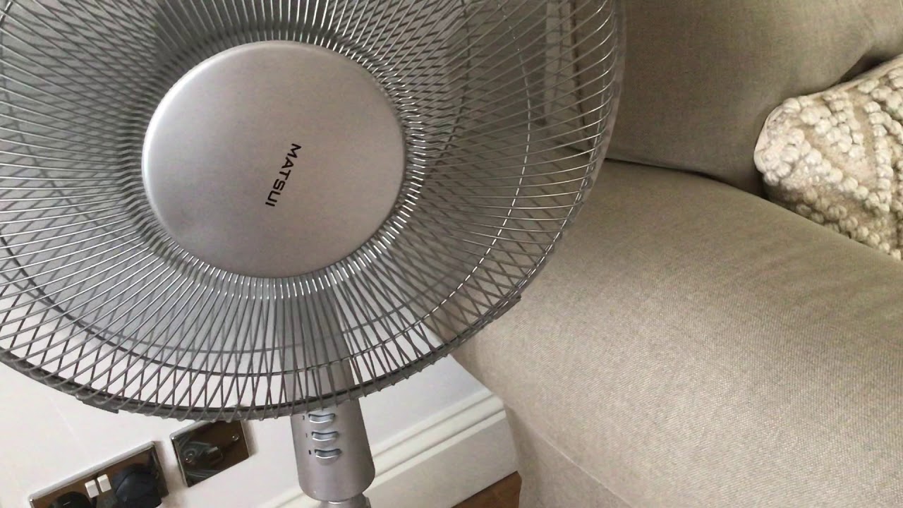 The issue with the 2010 matsui 16 inch pedestal fan (not mine) - YouTube