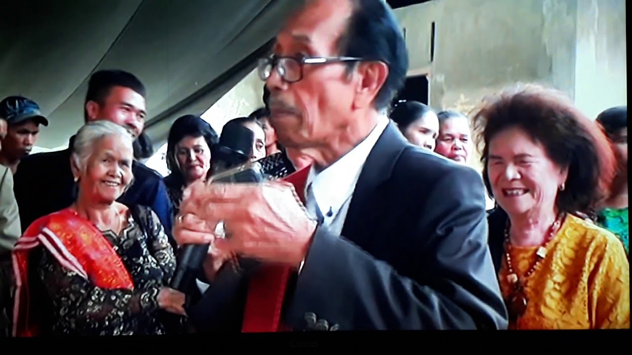 Acara Budaya Batak.. Ulain Saur Matua Op. Rini Br. Simbolon - YouTube