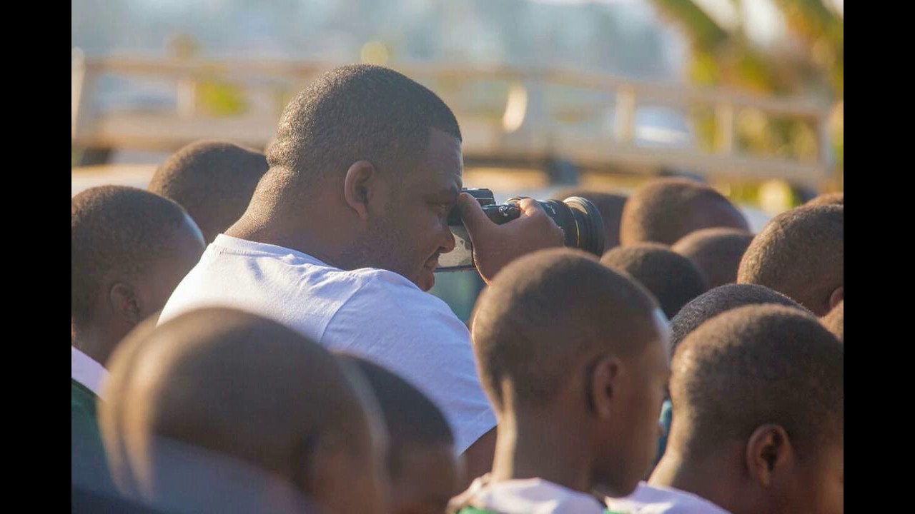 Adam Juma ameacha kuongoza video baada ya Rama Dee kumkosoa? - YouTube