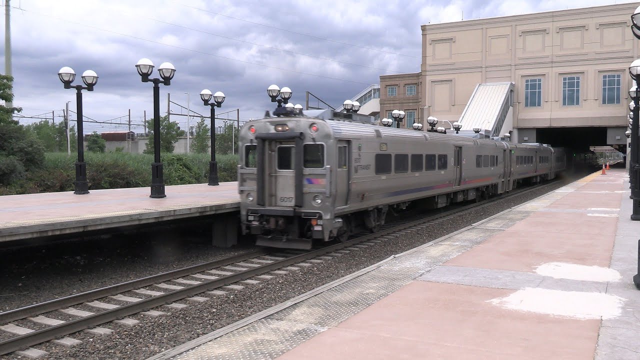 7/19 NJT commuter train has Cabcar 6017 & ALP-45DP 4538 at Secaucus NJ ...
